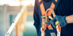 Ultimate Guide to Fall Protection Carabiners: Standards & Selection ...